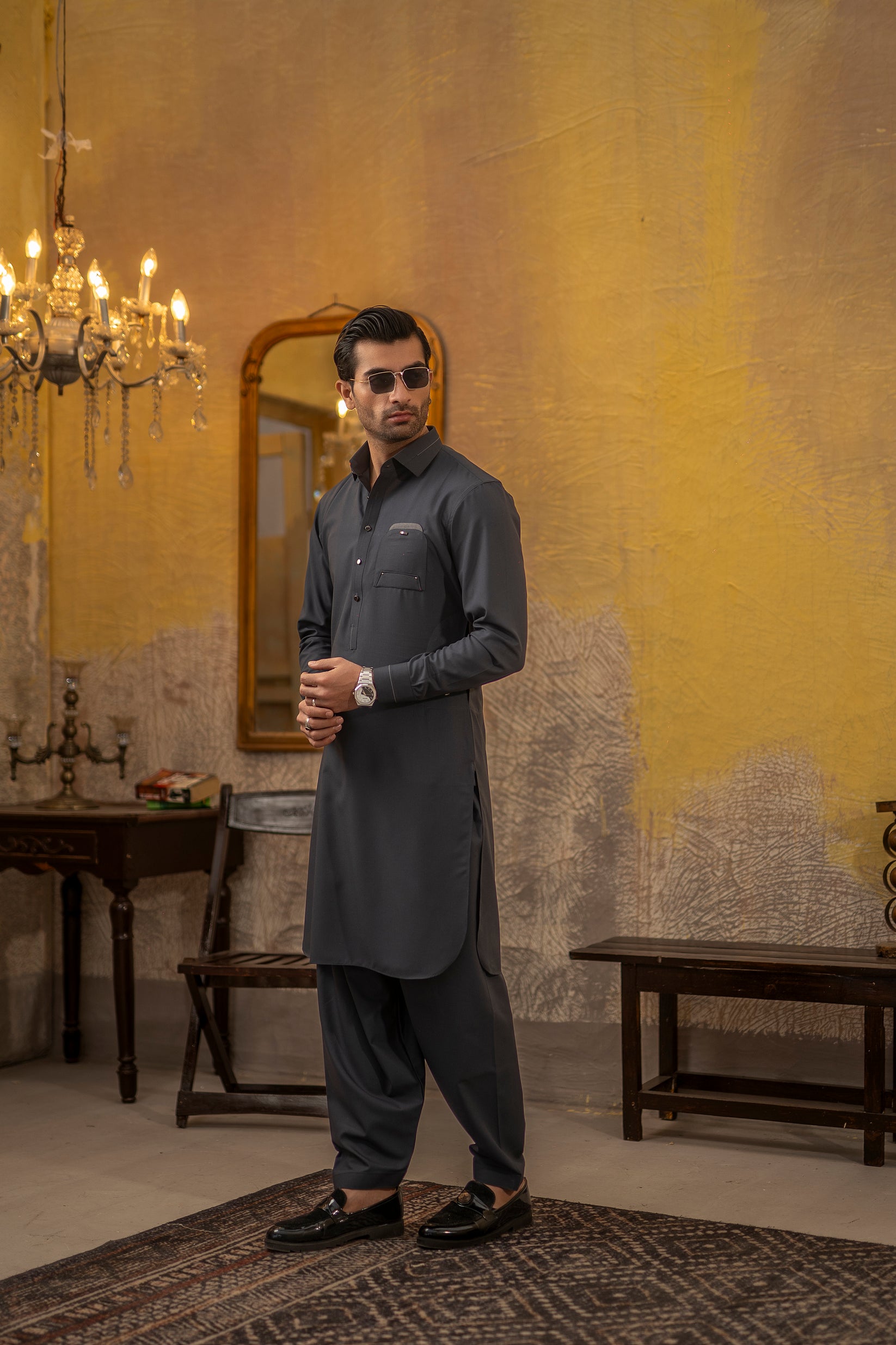 GREY CLASSIC COLLAR SHALWAR KAMEEZ – Kunzul Channar
